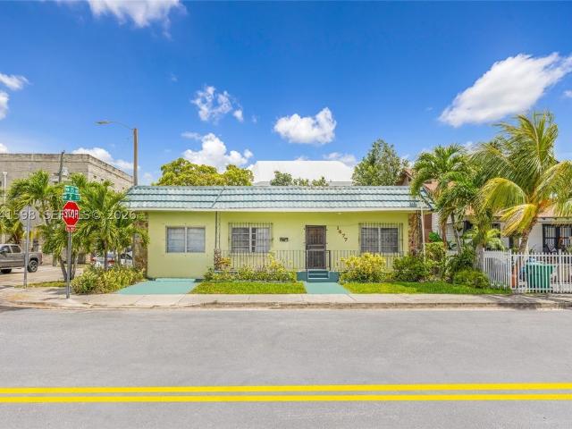 3 bedroom luxury Villa for sale in Miami, Florida