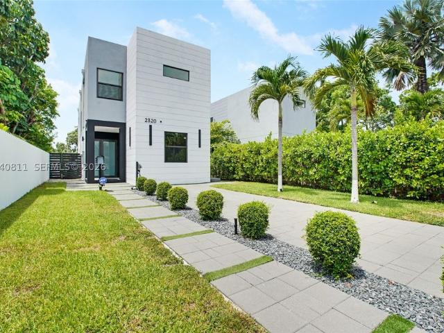 3 bedroom luxury Villa for sale in Miami, Florida