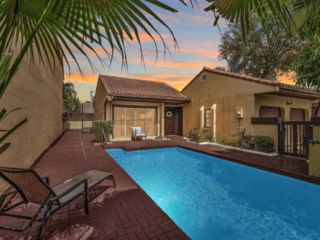 3 bedroom luxury Villa for sale in Miami, Florida