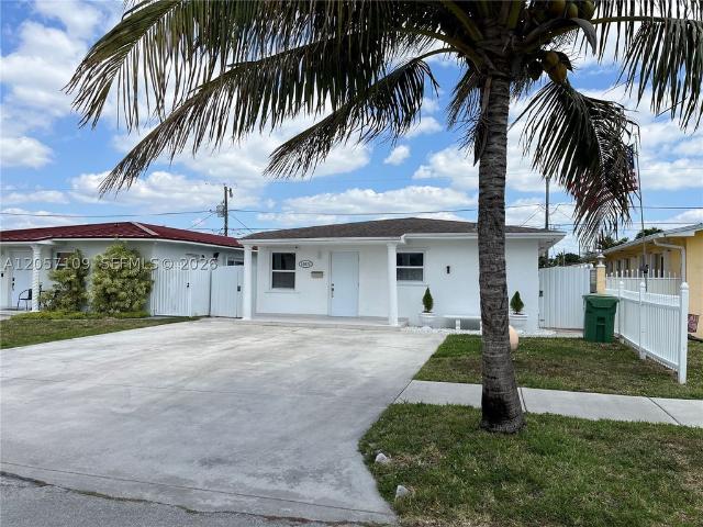 3 bedroom luxury Villa for sale in Miami, Florida