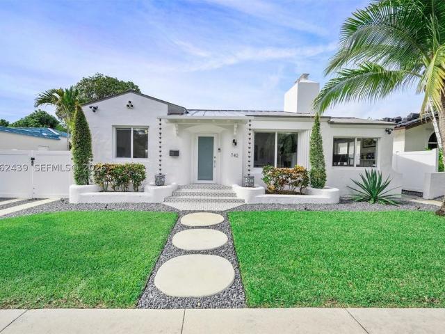 3 bedroom luxury Villa for sale in Miami, Florida