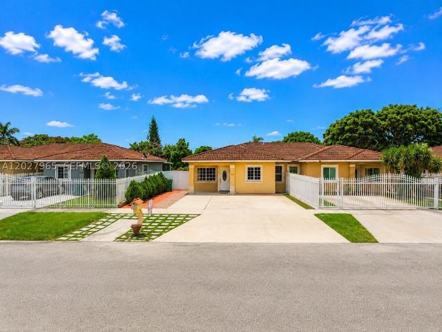 3 bedroom luxury Villa for sale in Miami, Florida