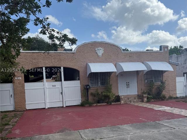 3 bedroom luxury Villa for sale in Miami, Florida
