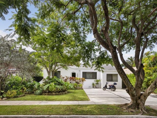 3 bedroom luxury Villa for sale in Miami, Florida