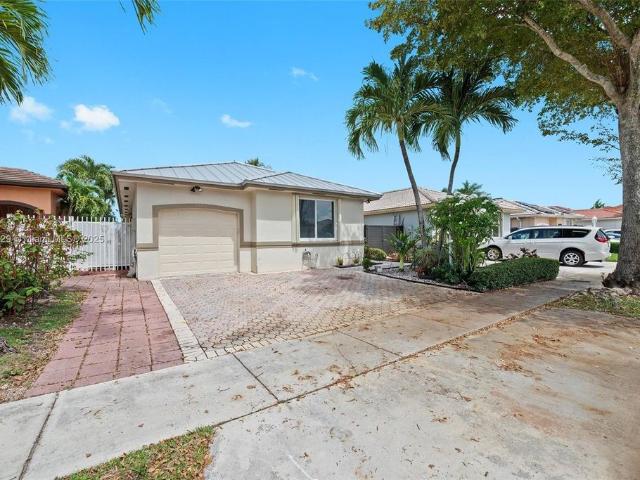 3 bedroom luxury Villa for sale in Miami, Florida