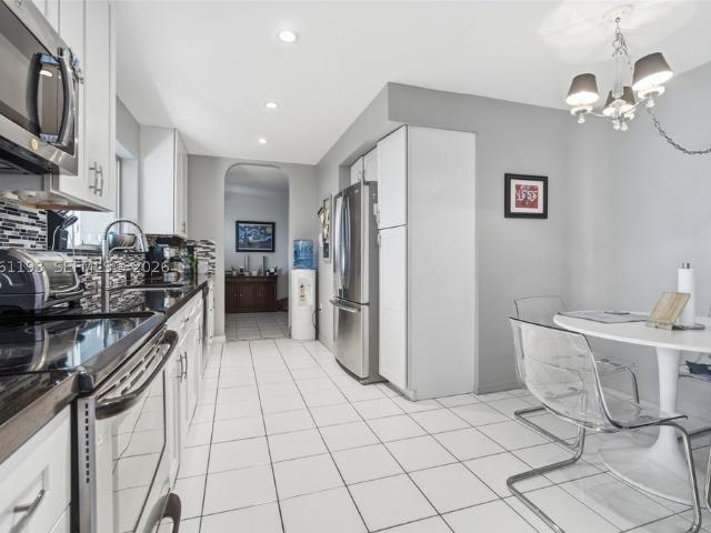 3 bedroom luxury Villa for sale in Miami, Florida