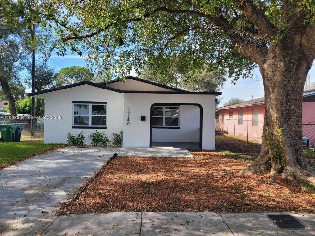 3 bedroom luxury Villa for sale in Miami Gardens, Florida