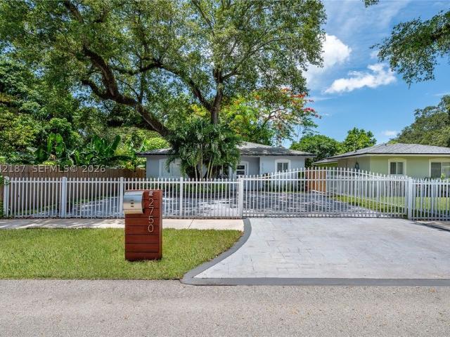 3 bedroom luxury Villa for sale in Miami Gardens, Florida