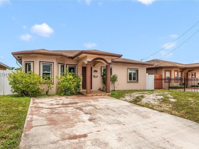 3 bedroom luxury Villa for sale in Miami Gardens, Florida