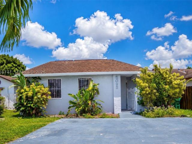 3 bedroom luxury Villa for sale in Miami Gardens, Florida