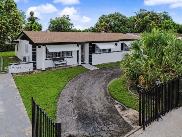 3 bedroom luxury Villa for sale in Miami Gardens, United States