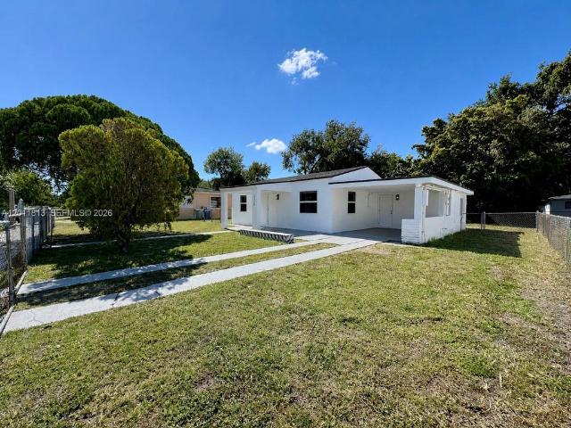 3 bedroom luxury Villa for sale in Miami Heights Trailer Park, Florida