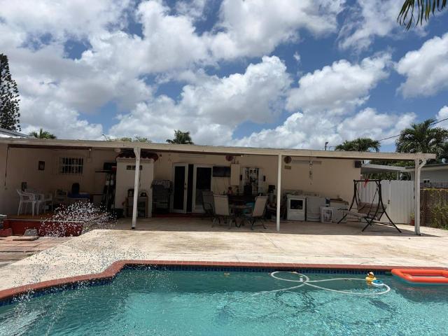3 bedroom luxury Villa for sale in Miami Heights Trailer Park, United States