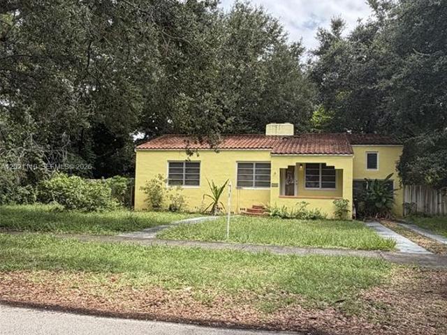 3 bedroom luxury Villa for sale in Miami Springs, Florida