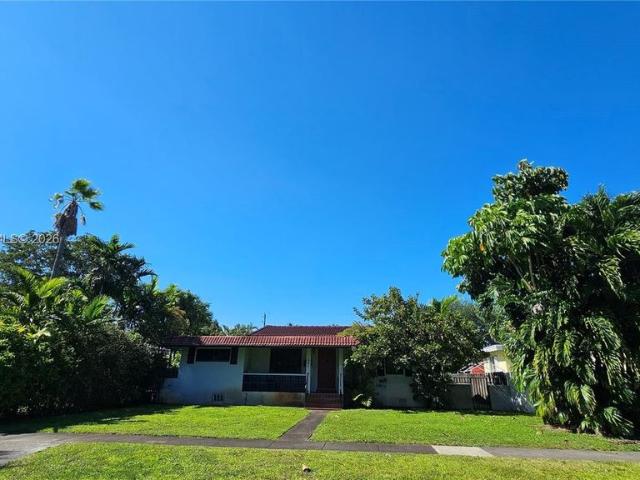 3 bedroom luxury Villa for sale in Miami Springs, Florida