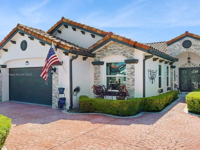 3 bedroom luxury Villa for sale in Miami Terrace Mobile Home, Florida