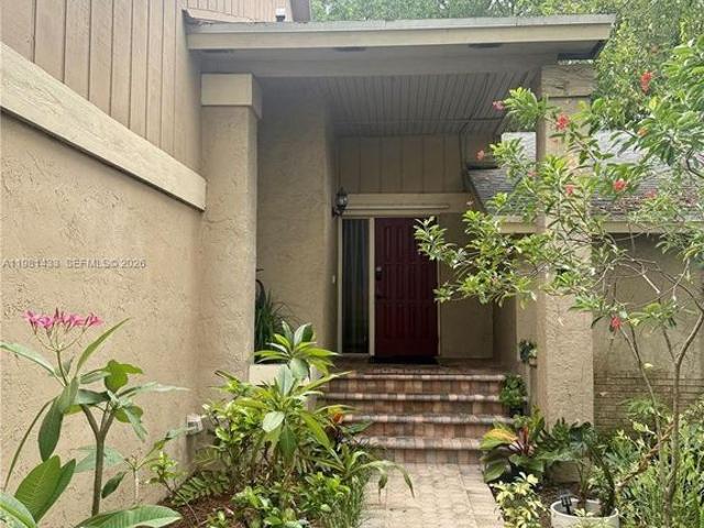 3 bedroom luxury Villa for sale in Miami Terrace Mobile Home, Florida