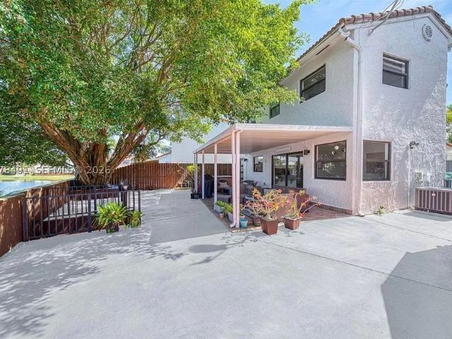 3 bedroom luxury Villa for sale in Miami Terrace Mobile Home, Florida