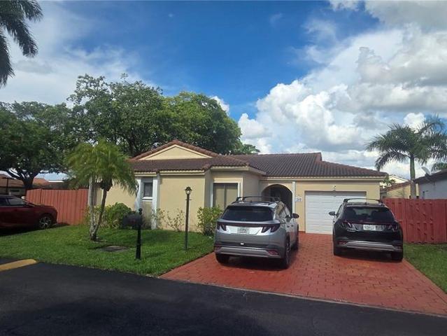 3 bedroom luxury Villa for sale in Miami Terrace Mobile Home, United States