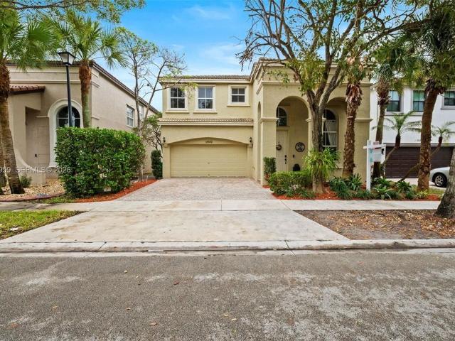 3 bedroom luxury Villa for sale in Miramar, Florida