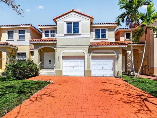 3 bedroom luxury Villa for sale in Miramar, Florida