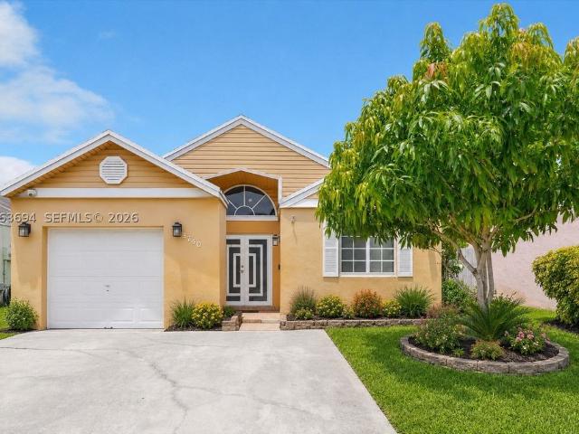 3 bedroom luxury Villa for sale in Miramar, Florida