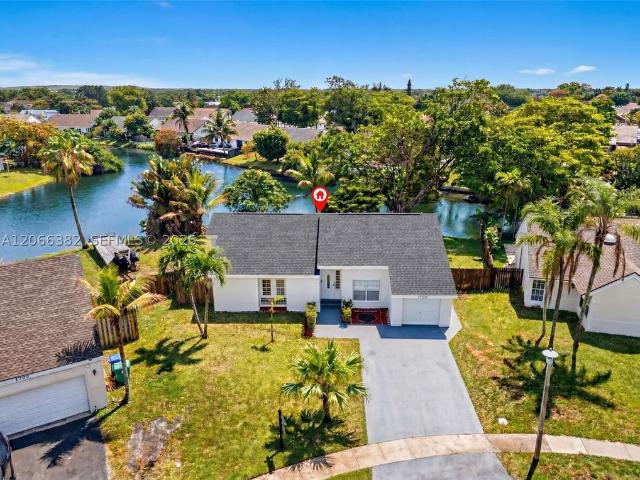 3 bedroom luxury Villa for sale in Miramar, United States