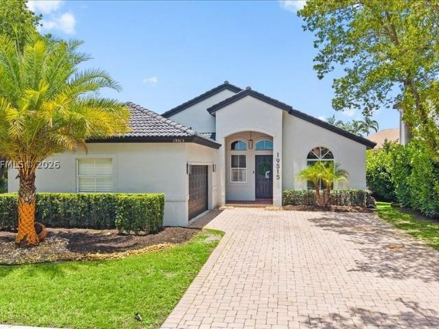 3 bedroom luxury Villa for sale in Miramar, United States