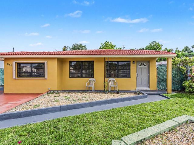 3 bedroom luxury Villa for sale in Miramar, United States