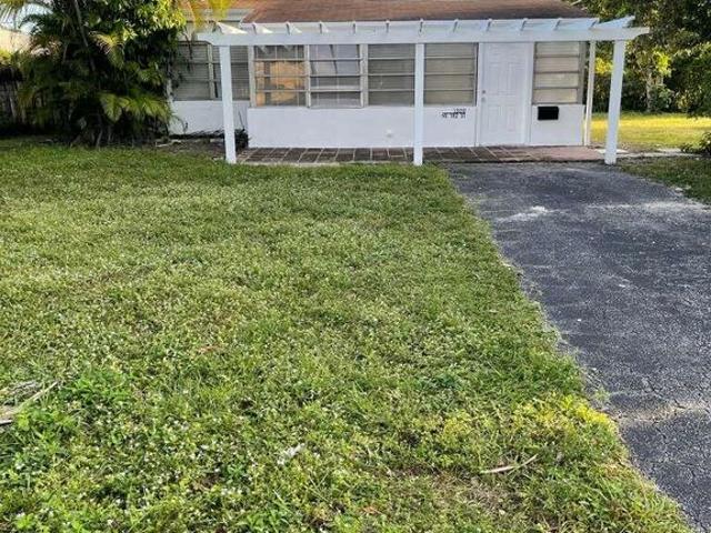 3 bedroom luxury Villa for sale in North Miami Beach, Florida
