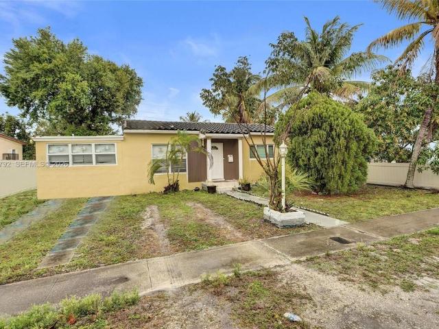 3 bedroom luxury Villa for sale in North Miami Beach, Florida