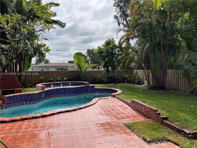 3 bedroom luxury Villa for sale in North Miami Beach, Florida
