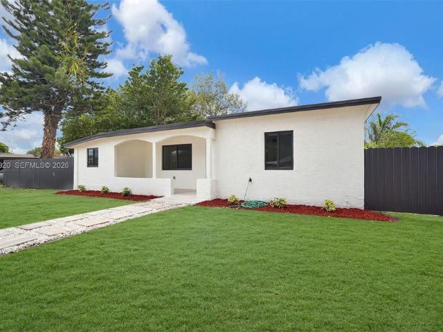 3 bedroom luxury Villa for sale in North Miami, Florida