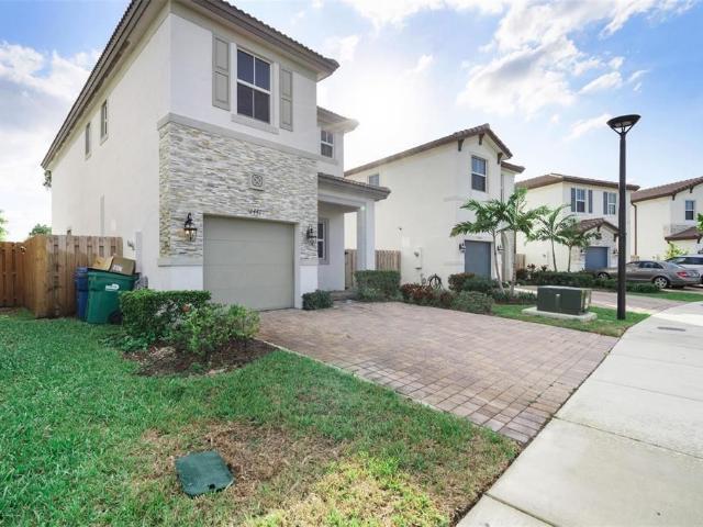 3 bedroom luxury Villa for sale in North Miami, Florida