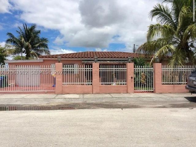 3 bedroom luxury Villa for sale in North Miami, Florida