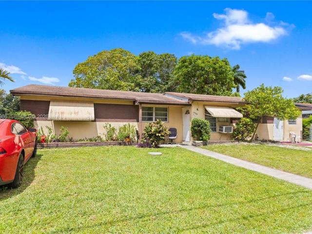3 bedroom luxury Villa for sale in North Miami, Florida