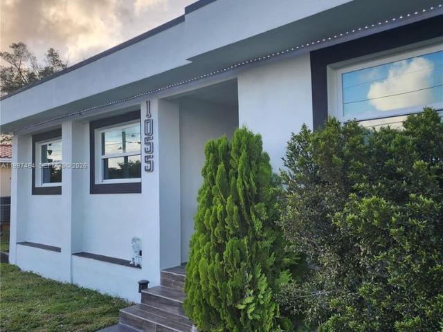 3 bedroom luxury Villa for sale in North Miami, Florida