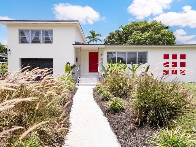 3 bedroom luxury Villa for sale in North Miami, Florida