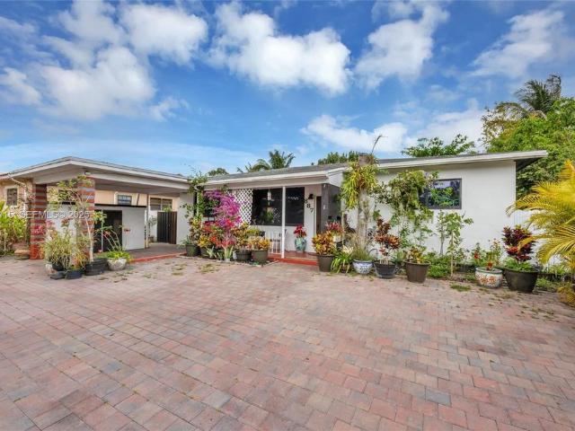 3 bedroom luxury Villa for sale in North Miami, Florida