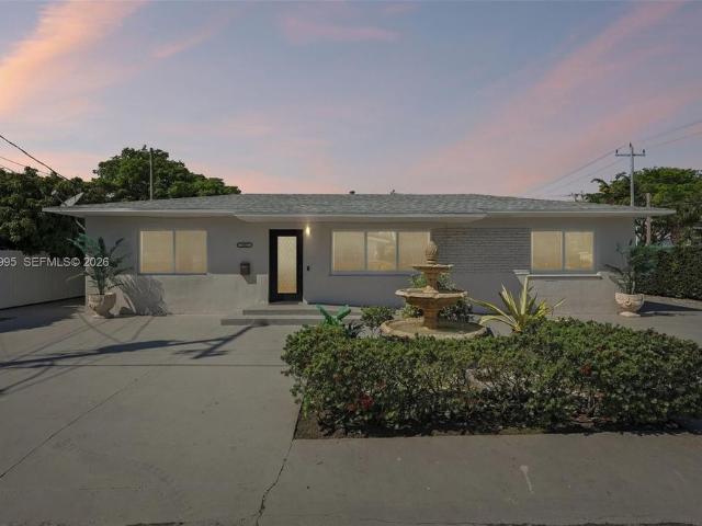 3 bedroom luxury Villa for sale in North Miami, Florida