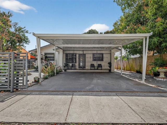 3 bedroom luxury Villa for sale in North Miami, United States