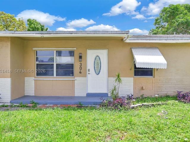 3 bedroom luxury Villa for sale in North Lauderdale, Florida