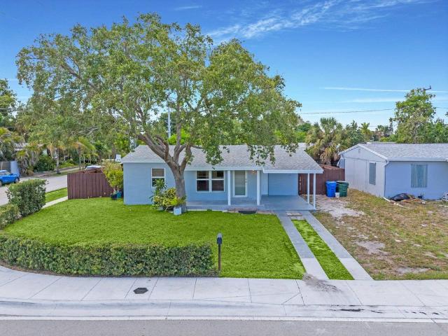 3 bedroom luxury Villa for sale in Oakland Park, Florida