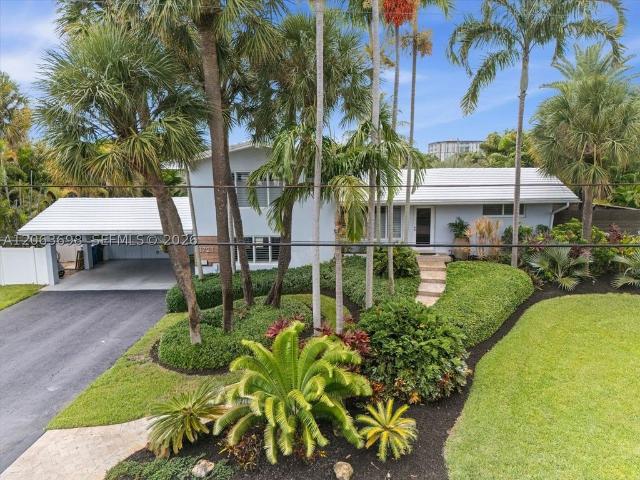 3 bedroom luxury Villa for sale in Oakland Park, Florida