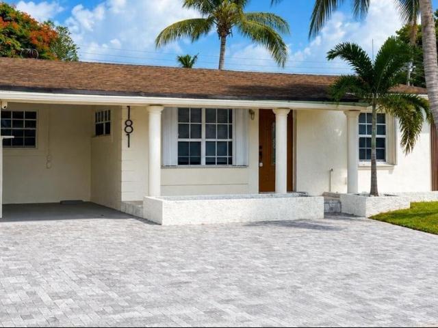 3 bedroom luxury Villa for sale in Oakland Park, Florida
