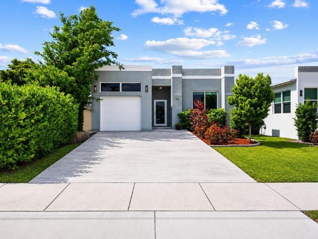 3 bedroom luxury Villa for sale in Oakland Park, Florida