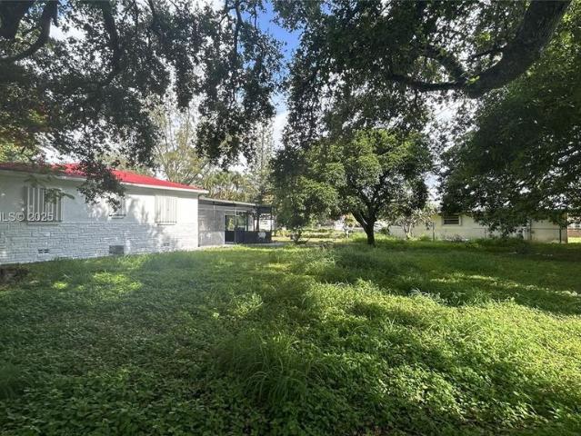 3 bedroom luxury Villa for sale in Opa locka North historical, Florida