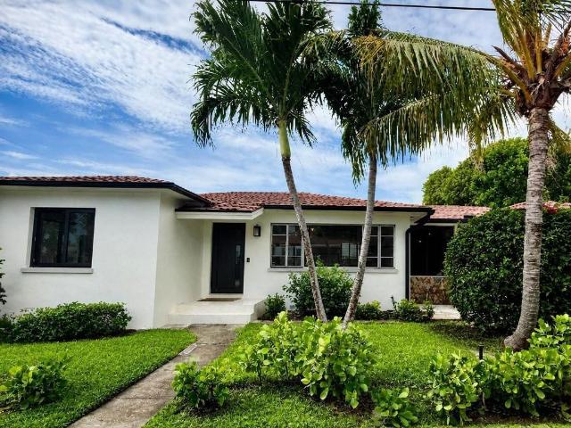 3 bedroom luxury Villa for sale in Aventura, Florida