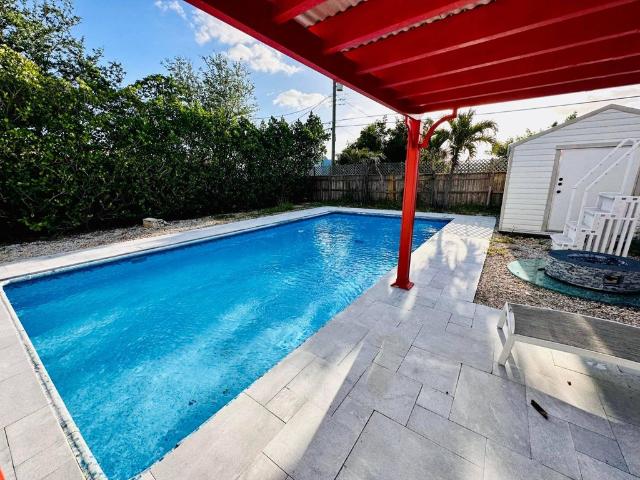 3 bedroom luxury Villa for sale in Aventura, Florida