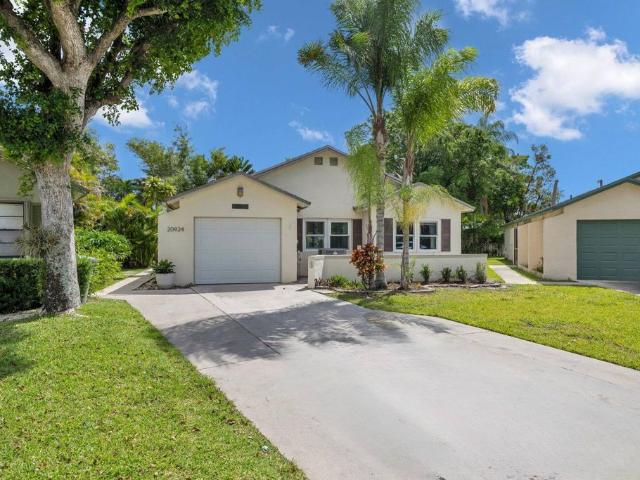 3 bedroom luxury Villa for sale in Boca Raton, Florida